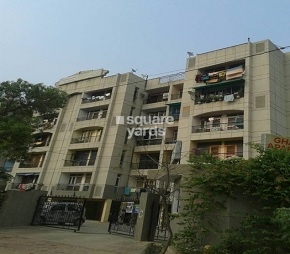 Gamma Shopping Mall in GN Sector Gamma I, Greater Noida @ Price on ...