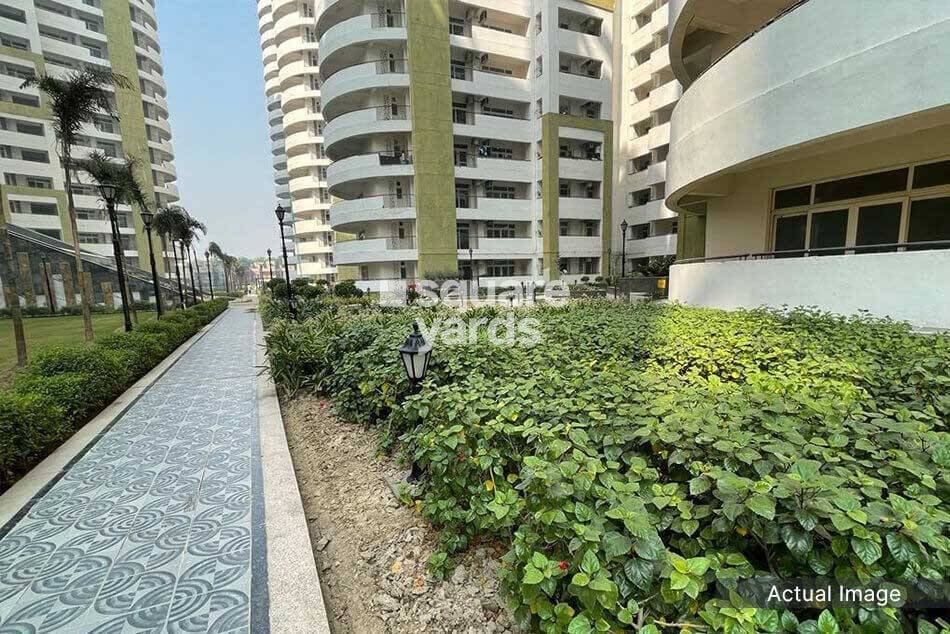Parx Laureate in Sector 108, Noida @ 5.20 Cr - Floor Plans, Location ...